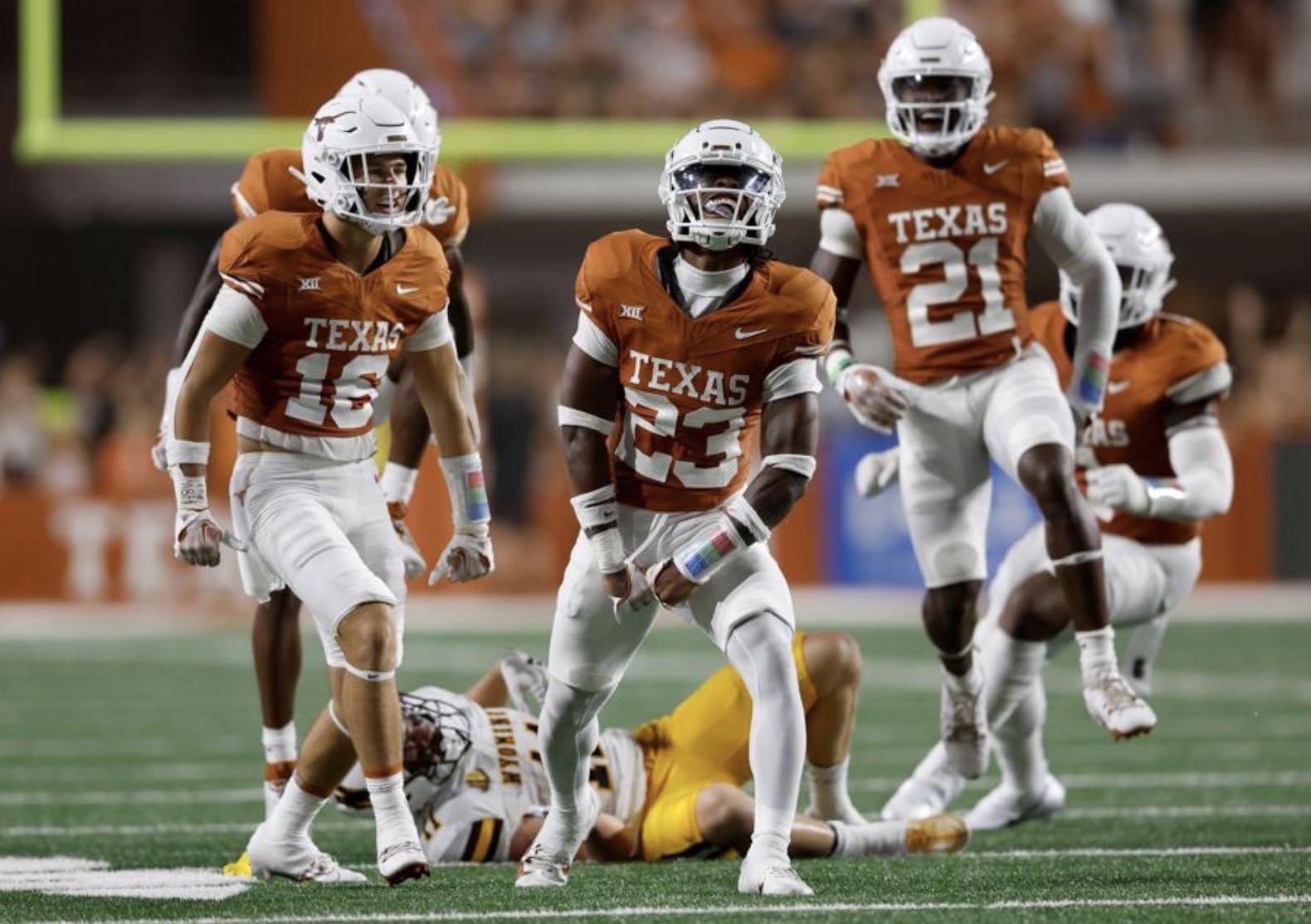 Texas Longhorns Open College Football Season Ranked No. 1 – Game Break